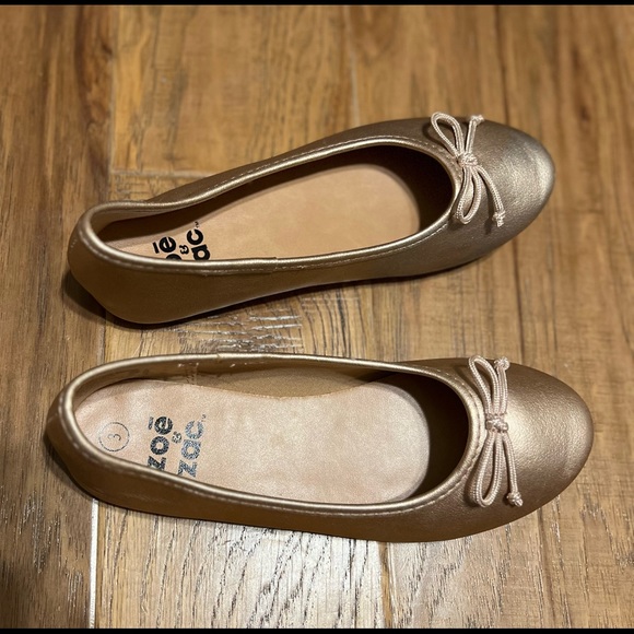 zoē & zac | Shoes | Zo Zac Kids Rose Gold Flats | Poshmark